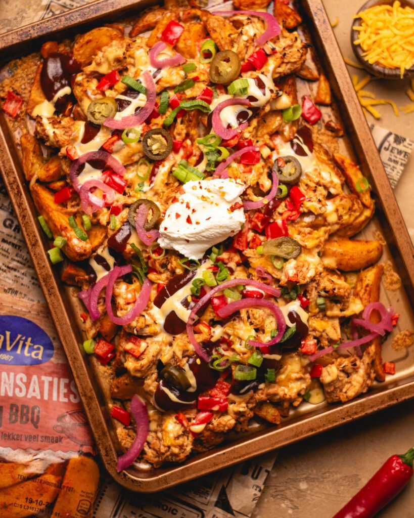 BBQ chicken loaded fries | Hartig & Dinner | Meladolcevita.com